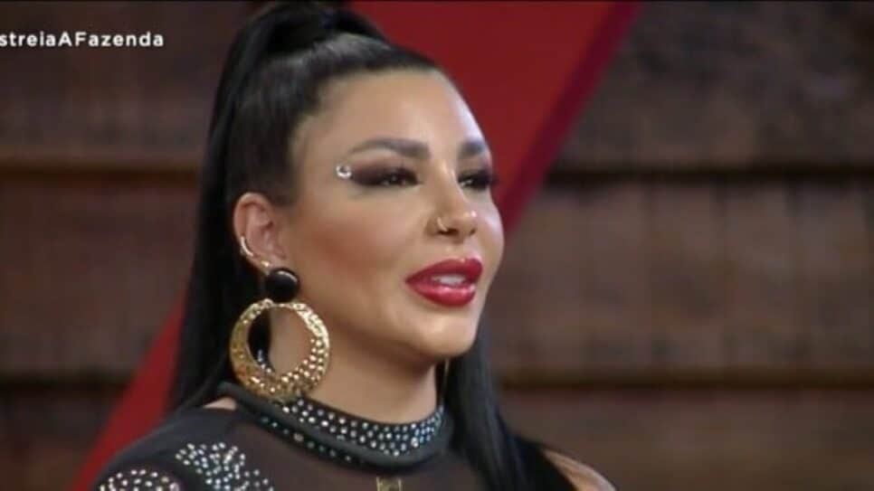 A Fazenda 15: Jenny detona Gretchen e chama Rachel de planta